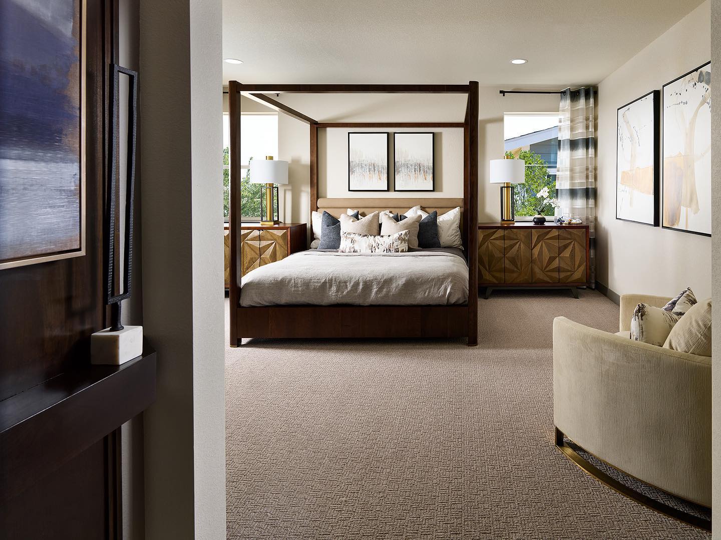 15 Stunning Layout Ideas for Small Square Bedrooms - luxehomeinspiration